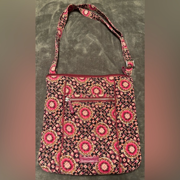 Vera Bradley | Bags | Vera Bradley Raspberry Medallion Crossbody Purse ...